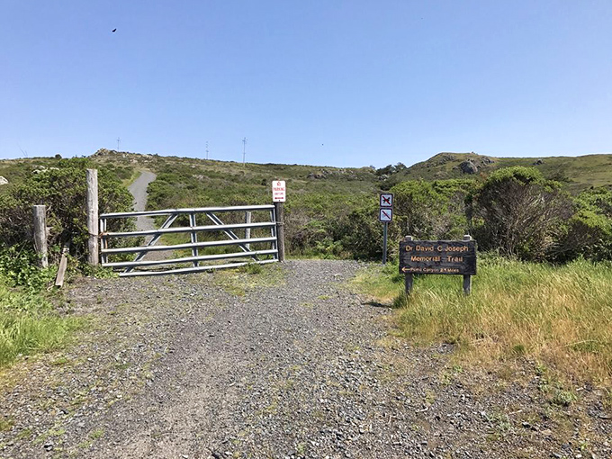 The beginning of something wonderful. This unassuming trail entrance is nature's version of "you are now entering the spectacular"&mdash;no exaggeration.