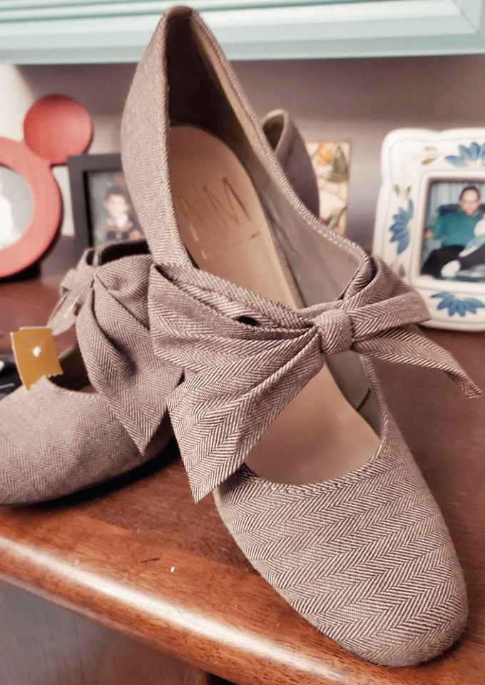 These bow-tied beauties prove that comfortable shoes don't have to look like they came from a medical supply catalog.