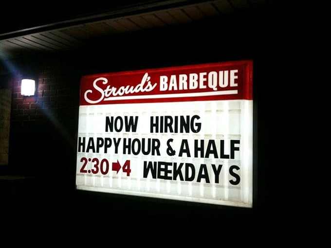 Happy hour and a half? Now that's Southern generosity. More time to enjoy what might be the best barbecue value in Tennessee.