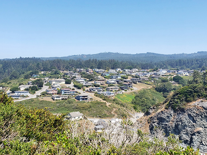The town sprawls across the headlands like a community that collectively decided views matter more than square footage&mdash;and they weren't wrong.