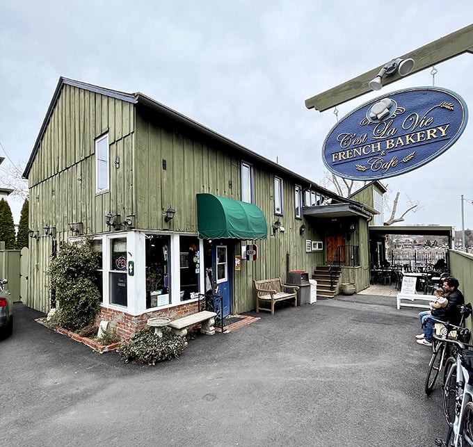 Fresh-baked treasures await behind these doors, where the aroma alone is worth the trip across state lines.