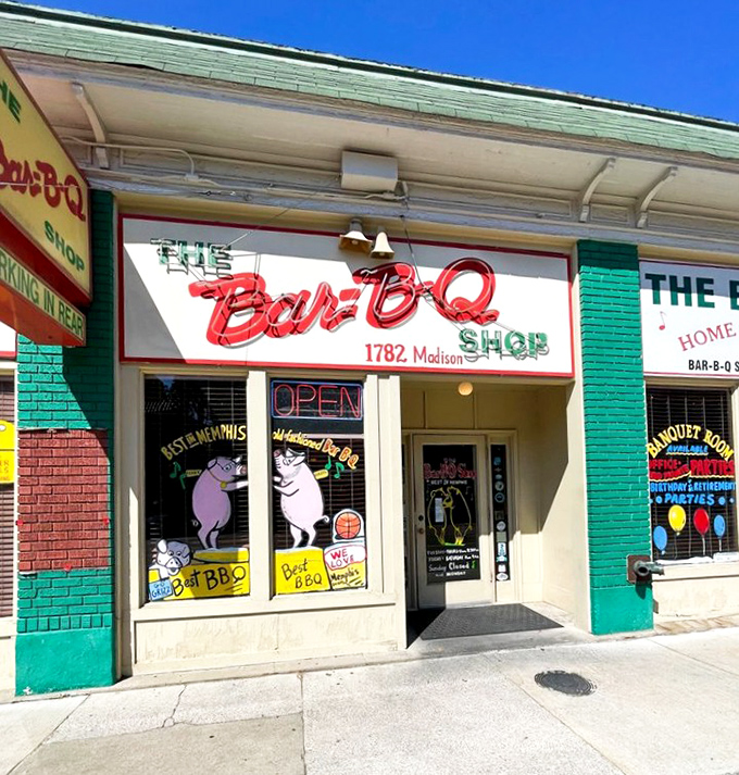 Madison Avenue's barbecue beacon &ndash; the vibrant signage and dancing pig mascots invite you into a world where smoke and sauce reign supreme.