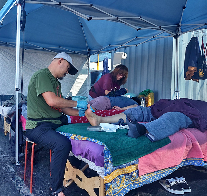 Impromptu wellness services bring new meaning to "one-stop shopping." Where a foot massage becomes the perfect intermission in your treasure-hunting marathon.