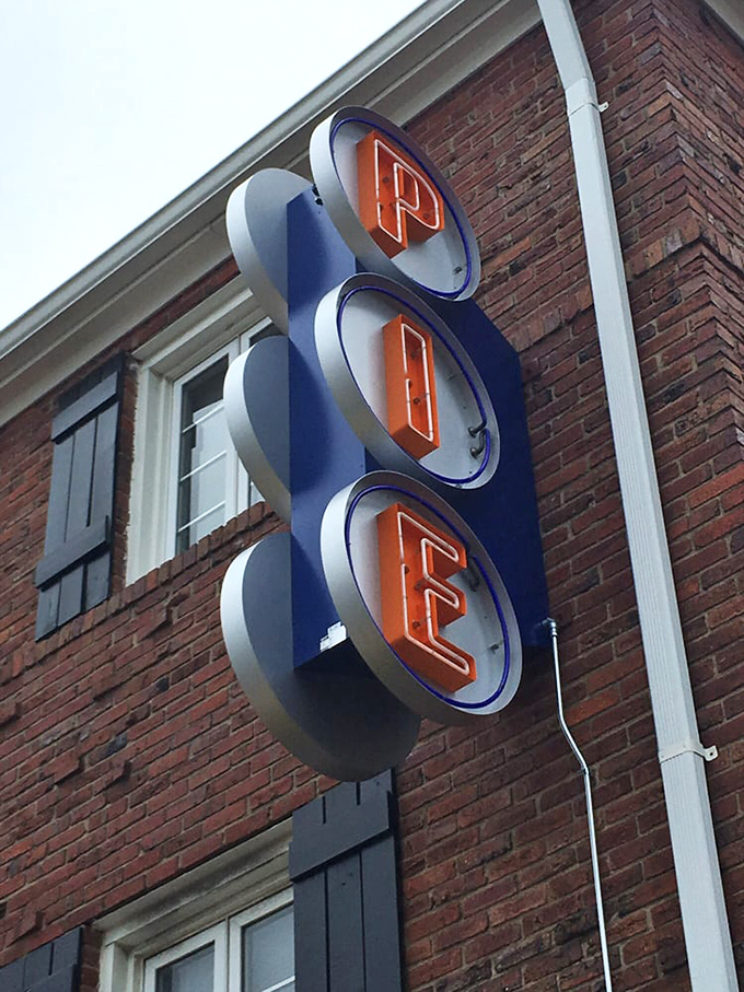 The retro-modern PIE sign glows like a beacon of hope for the hungry and dessert-deprived. Follow it like sailors to a lighthouse.