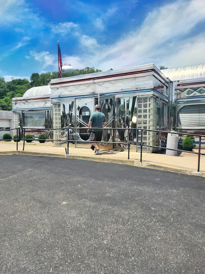 The shining exterior beckons like a silver spaceship of sustenance that landed in Ohio with a mission to serve delicious diner fare.