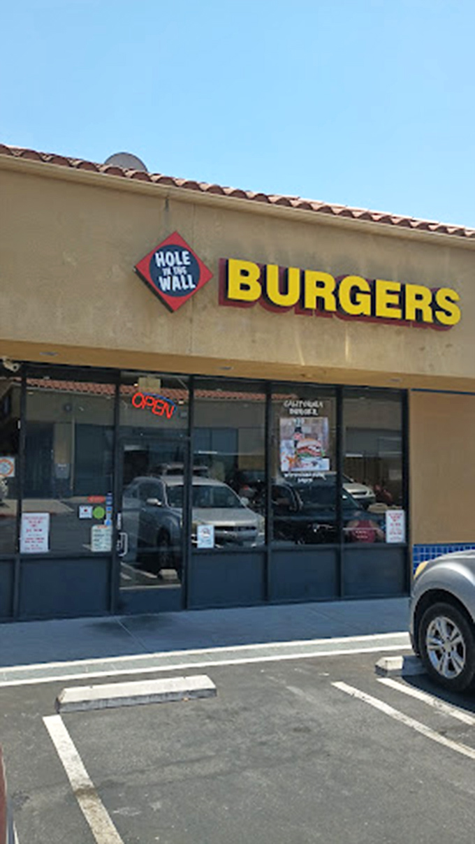 Sunshine, blue skies, and burger bliss. The California weather seems to know it's found the perfect companion in this unassuming strip mall treasure.