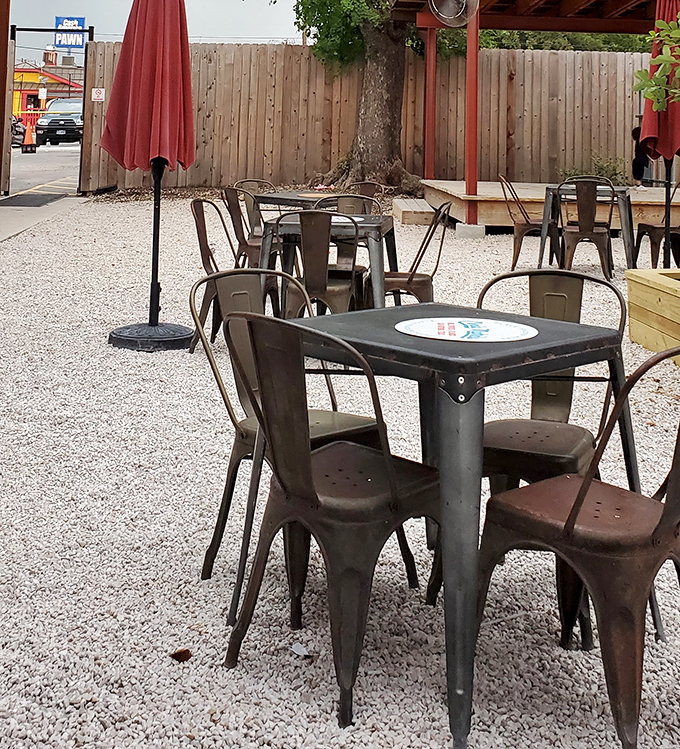 The outdoor seating area – where San Antonio sunshine meets burger afterglow in perfect harmony.