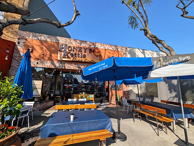 The outdoor seating area: where Californians can enjoy perfect fried chicken under perfect blue skies. Life doesn't get better.
