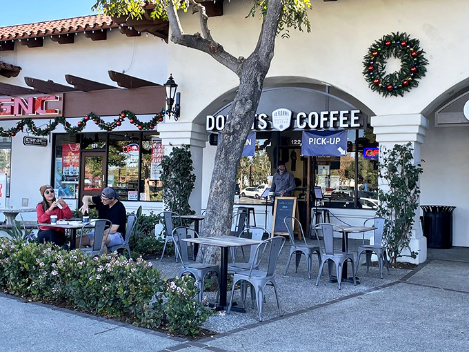 Al fresco donut enjoyment under the California sun&mdash;some experiences simply can't be improved upon.
