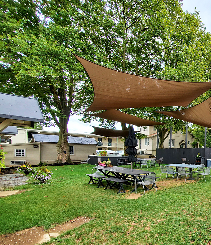 Outdoor dining that proves great food tastes even better when surrounded by Pennsylvania's natural beauty and charm.