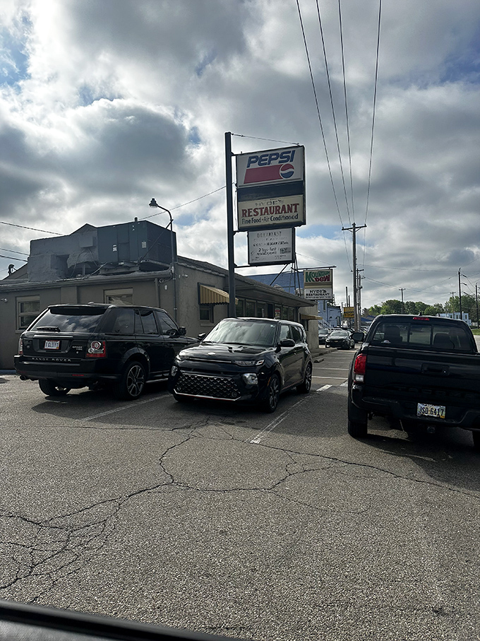 The parking lot tells the story&mdash;luxury vehicles next to work trucks. Good food is the great equalizer, and Hyde's welcomes everyone to the table