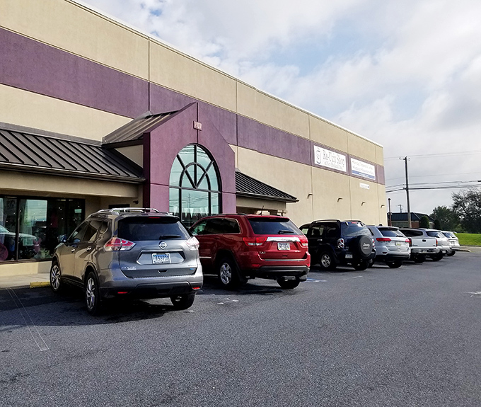 A busy parking lot tells the real story&mdash;locals know where the good stuff is, and they're not keeping it a secret.