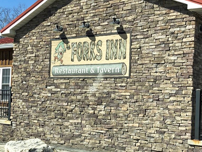 A closer look at the sign that's guided hungry travelers to this culinary oasis for generations of satisfied diners.