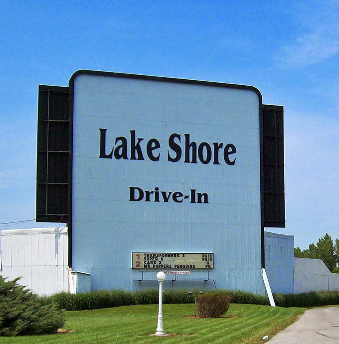 Daytime reveals the massive screen structure in all its glory, patiently waiting for nightfall to work its cinematic magic once again.