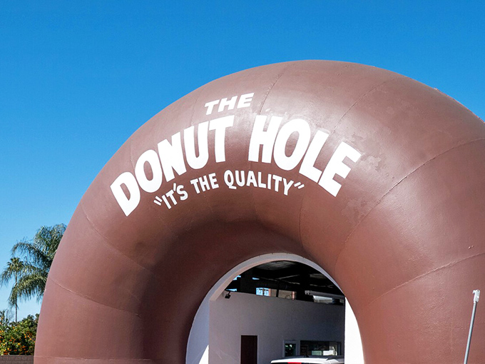 "It's The Quality" indeed. The iconic brown donut entrance promises a uniquely Californian experience that delivers on its sweet promise.