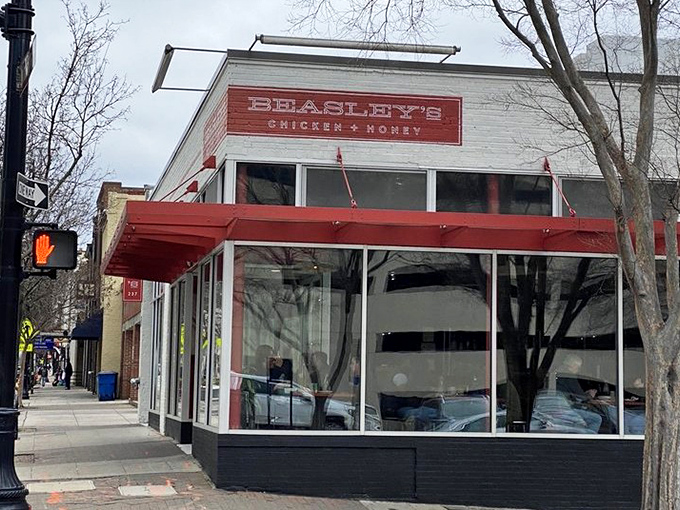 Winter doesn't stop the faithful &ndash; this corner location has become a pilgrimage site for chicken lovers.