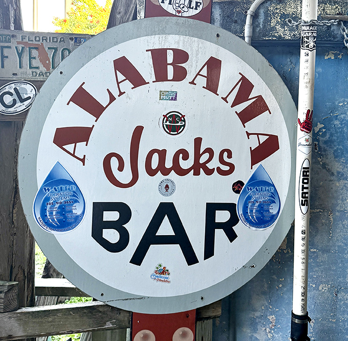 The sign says "BAR" but what it really means is "you've found that authentic Florida place you've been looking for all these years."