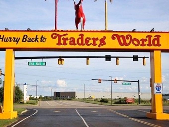 "Hurry Back to Traders World" isn't just a sign&mdash;it's a prophecy. You'll be planning your return trip before you've even left the parking lot.