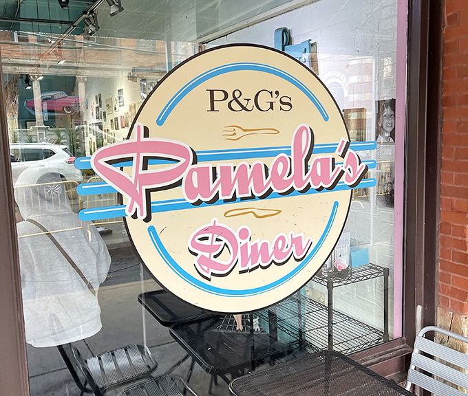 Simple signage for a place that needs no introduction - Pittsburgh breakfast royalty lives here quietly.