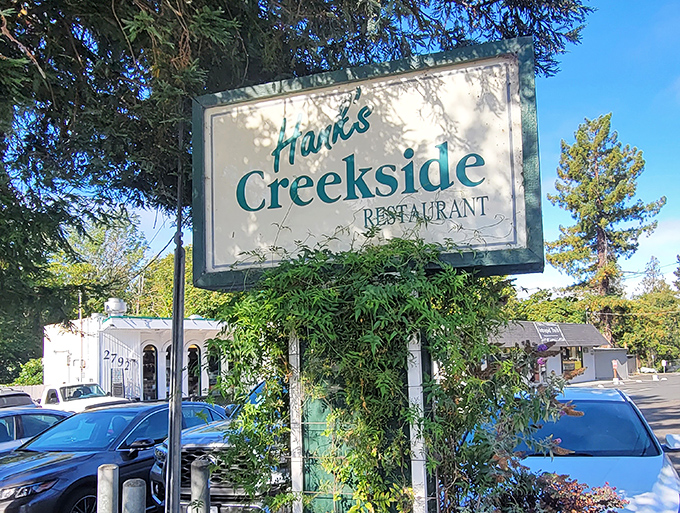 The sign that beckons breakfast pilgrims from near and far. Like a lighthouse guiding hungry souls to French toast salvation.