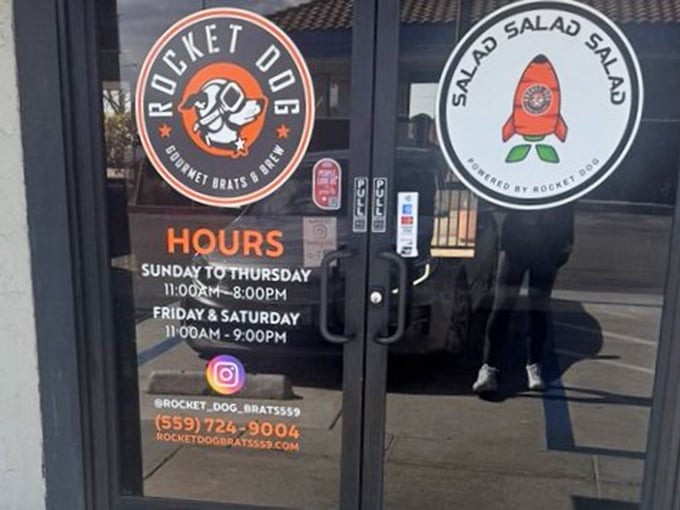 Those hours on the door are a promise: consistent comfort food when you need it, not just when it's convenient.