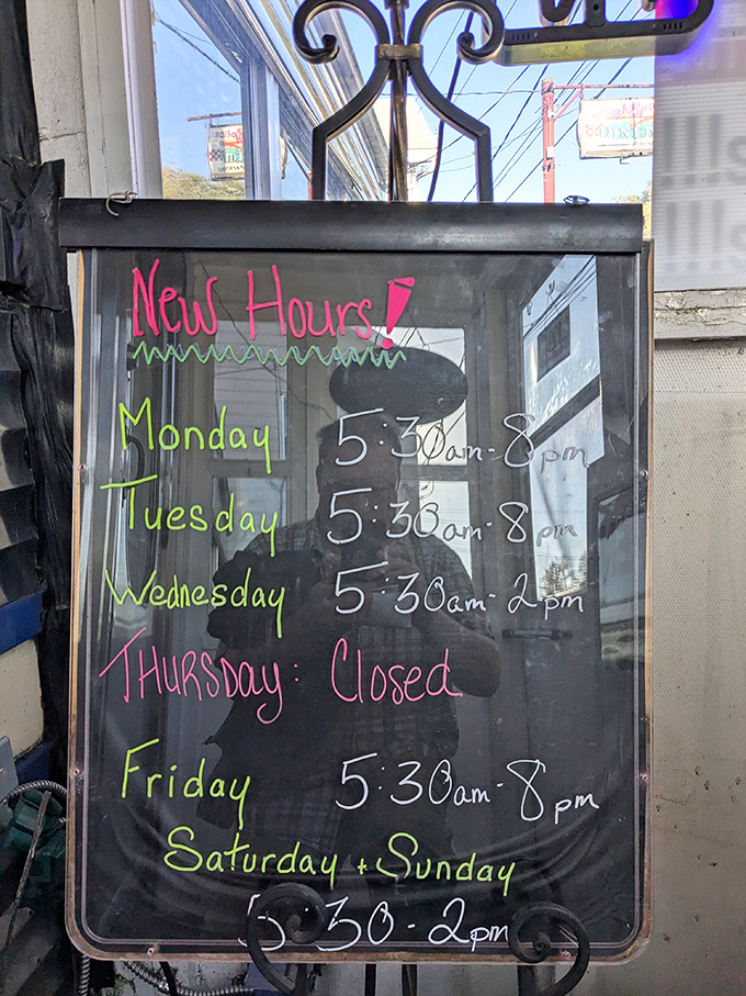 Early bird hours for early bird specials. When a place opens at 5, you know they take breakfast as seriously as it deserves.