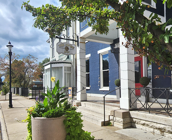 Even from the sidewalk, The Swire Inn's charming exterior hints at the culinary treasures waiting inside.