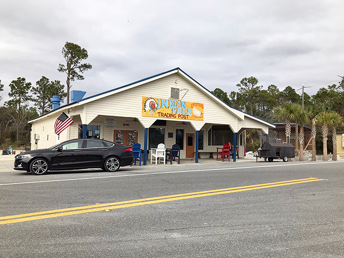 From the road, it looks like any old Florida building. Inside, it's seafood paradise&mdash;proof that books and restaurants should never be judged by covers.