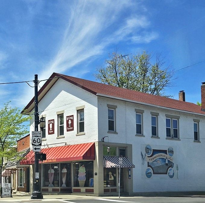 Outside seating lets you savor your shake while watching small-town Ohio life unfold.