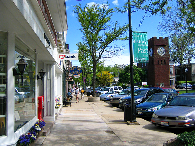 Hudson's charming downtown invites window shopping and leisurely strolls &ndash; that clock tower has been keeping time for generations.