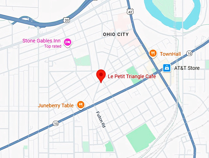 16. le petit triangle cafe map