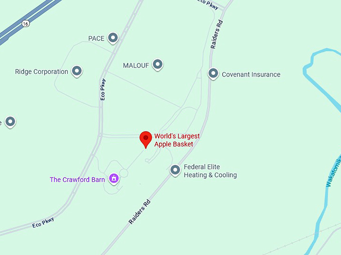 16. world's largest apple basket map