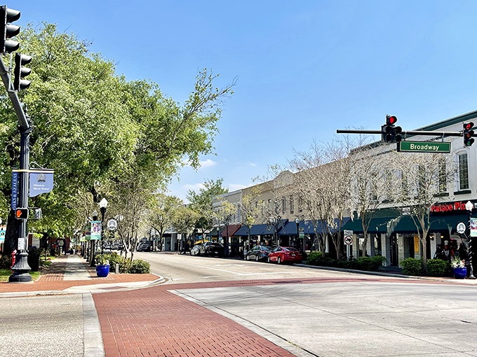 Bartow's downtown streets whisper stories of old Florida charm and unhurried living.