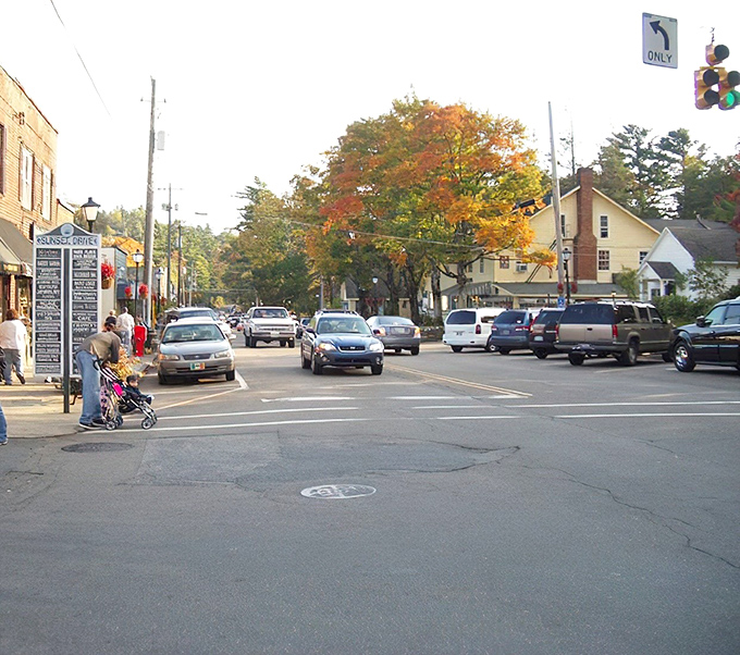 Fall paints Main Street with nature's most vibrant palette. The mountains are showing off again!
