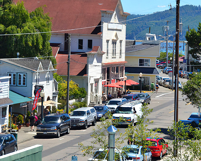 Florence's charming downtown invites you to stroll along historic streets where every shop seems to whisper, "Come in, we have stories to tell!"