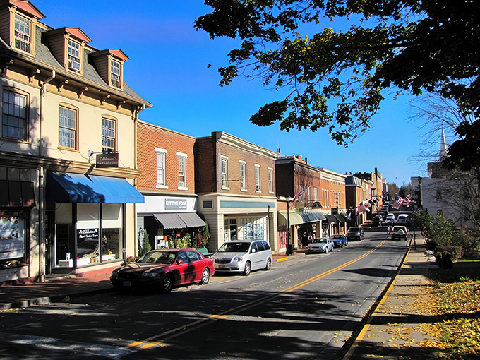 Lexington's Main Street looks like it was plucked from a movie set. Those historic brick buildings have stories to tell!