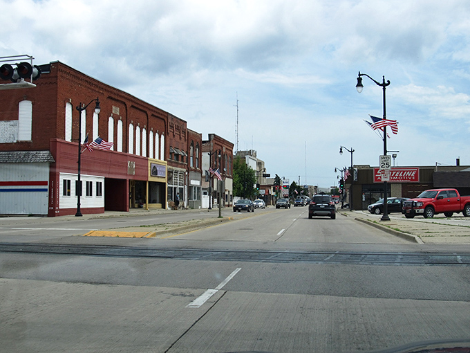 Main Street Marinette stretches out like a Norman Rockwell painting, where brick buildings whisper stories of simpler times.