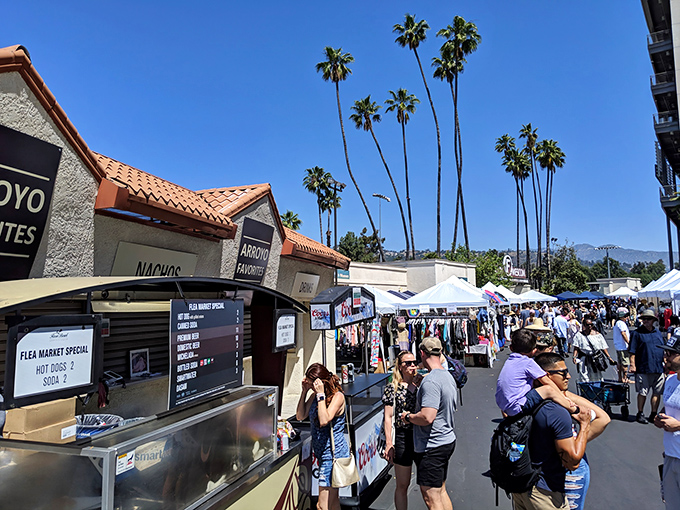 Palm trees and bargain hunters unite! The Rose Bowl's legendary market sprawls beneath that perfect Pasadena sunshine.