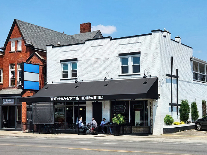 Here's where neighborhood charm meets serious breakfast business - Tommy's sits pretty on West Broad like a welcoming old friend.