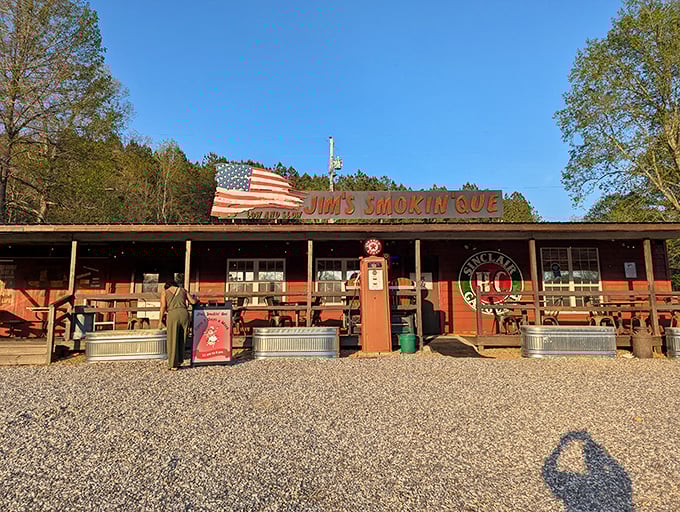 Where hay bales serve as waiting room furniture and the smoky aroma serves as your appetizer. Pure mountain magic!