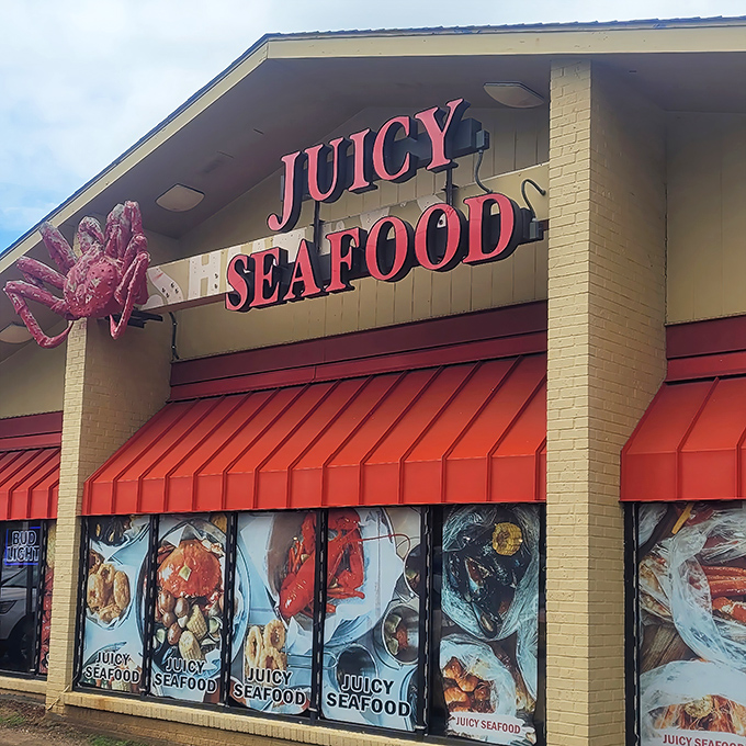 That giant crab isn't just for show&mdash;it's practically signaling "abandon diets, all ye who enter here."