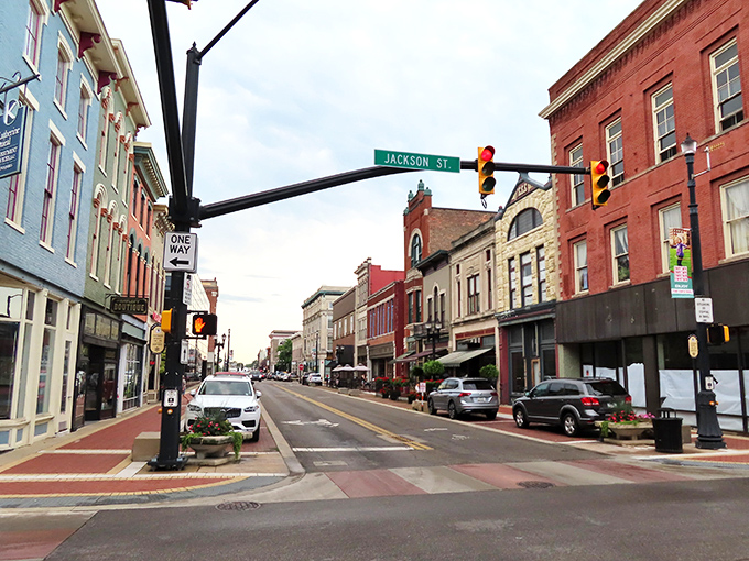 Jackson Street welcomes you with its small-town charm and big-city aspirations. The traffic light might be the only thing stopping you from immediately house-hunting here.