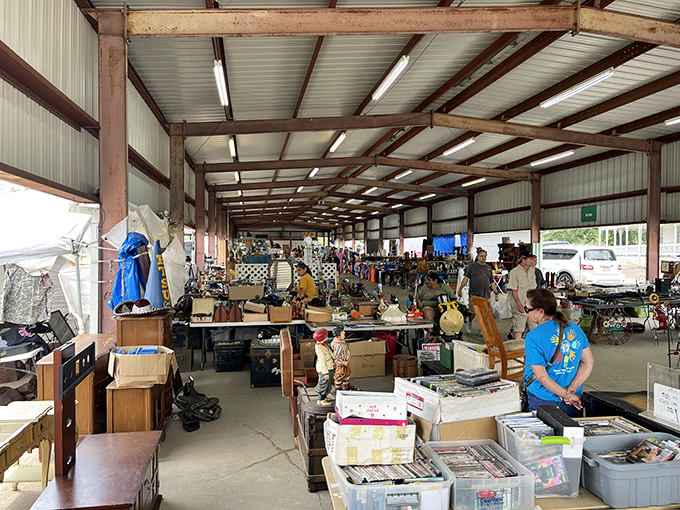 Bargain city under the big roof! Traders Village's endless aisles stretch like a retail Grand Canyon, promising discoveries at every turn.