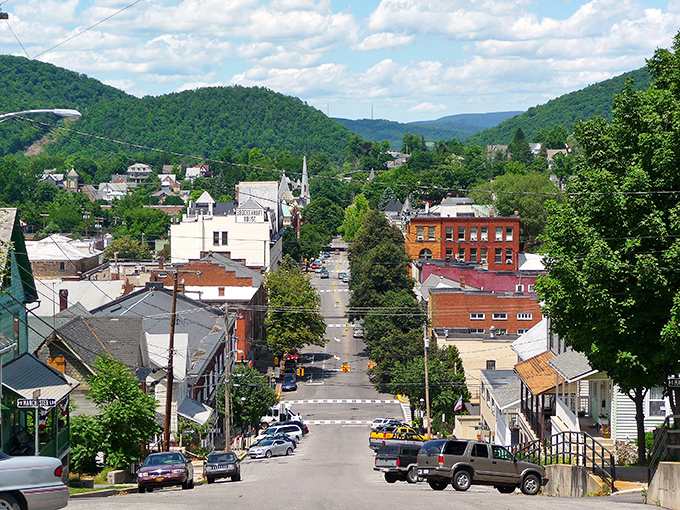 Nestled between rolling Pennsylvania hills, Bellefonte spreads out like a Victorian painting come to life. The view alone is worth the trip.
