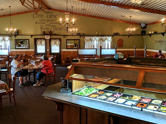 Chandeliers cast a warm glow over the "Come Dine" invitation&mdash;less a suggestion, more a delicious command you'll be glad you obeyed.