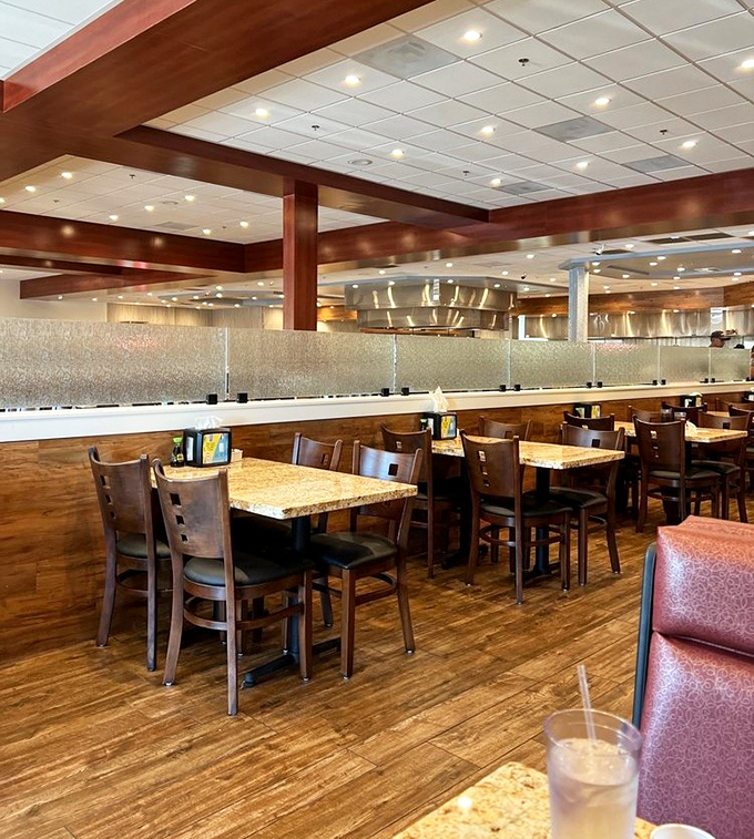 Warm wood tones and comfortable seating create the perfect backdrop for your impending food adventure. The calm before the delicious storm.