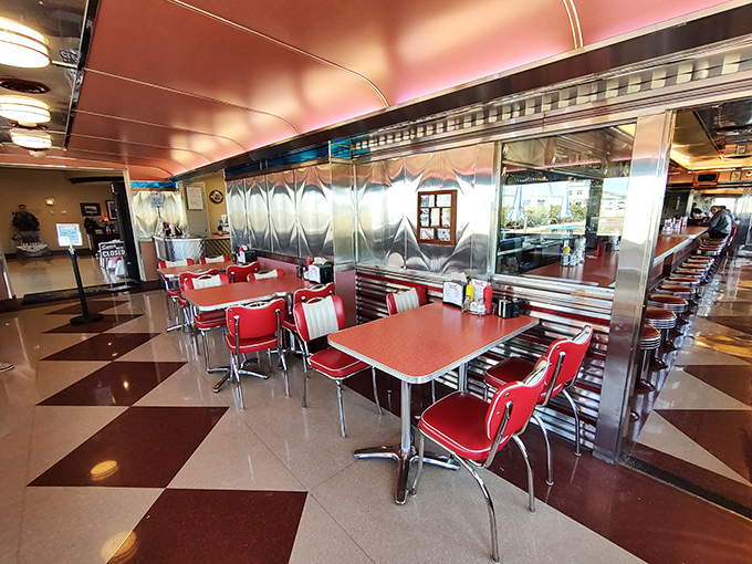 Classic red vinyl booths and checkerboard floors transport you straight to the 1950s. Just missing the poodle skirts and leather jackets.