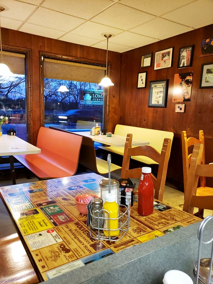 Wood-paneled walls and vintage booths create the kind of nostalgic dining atmosphere that no amount of modern restaurant design can replicate.