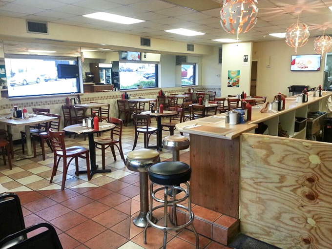 Inside, the no-frills dining room says, "We're not wasting energy on fancy decor when we could be perfecting your breakfast instead."