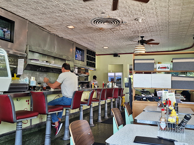 Counter culture at its finest&mdash;red vinyl stools, pressed tin ceiling, and the rhythmic dance of short-order cooking that's become a lost art in chain restaurants.